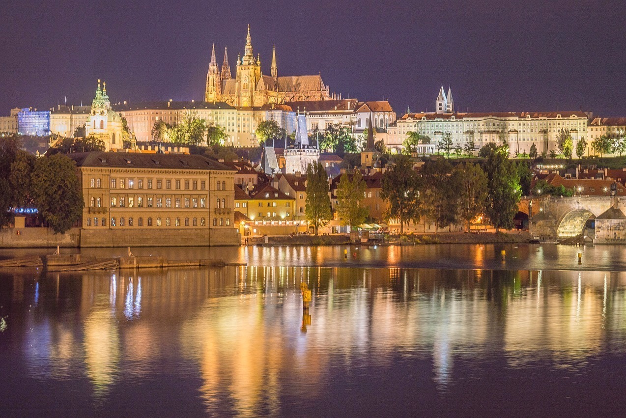 Bezienswaardigheden Praag: 16 hoogtepunten & leuke tips - Reisbeesten